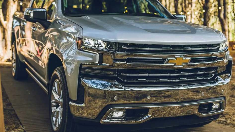 Conheça a Silverado que voltará ao Brasil 20 anos depois - Turboway